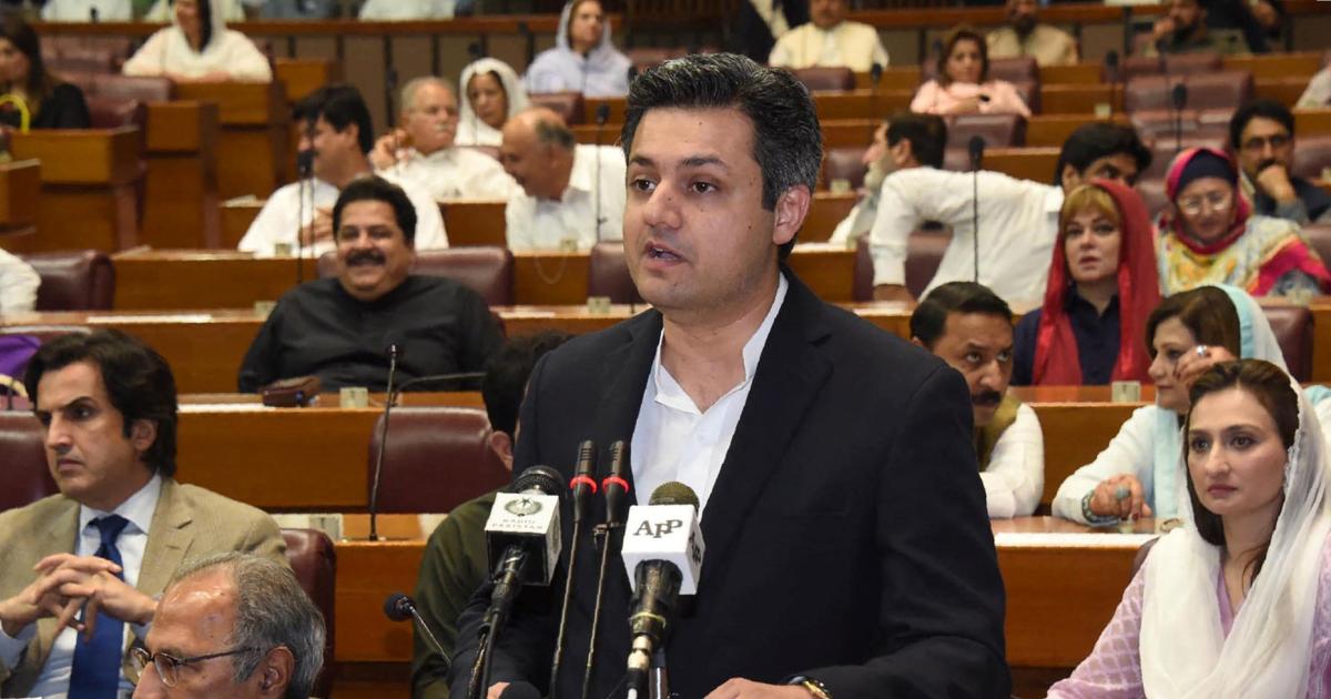 Why are PTI officials suddenly resigning? - Archyde